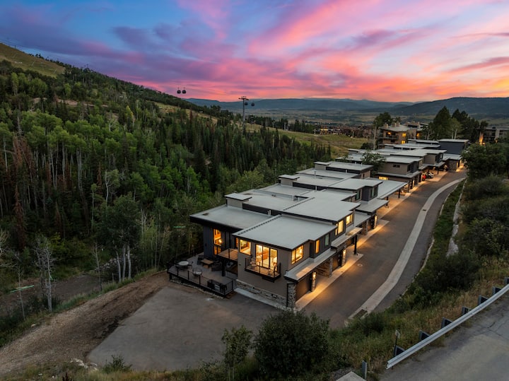 New / Slopeside Retreat With Private Hot Tub - Steamboat Springs