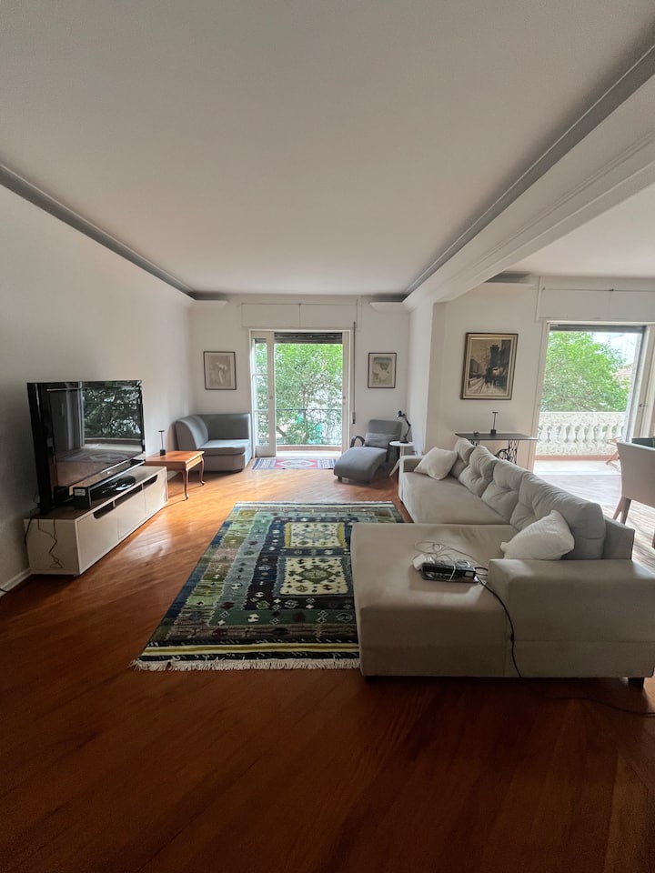 Clássico E Espaçoso, Paulista, Hospitais 250m2 - Liberdade