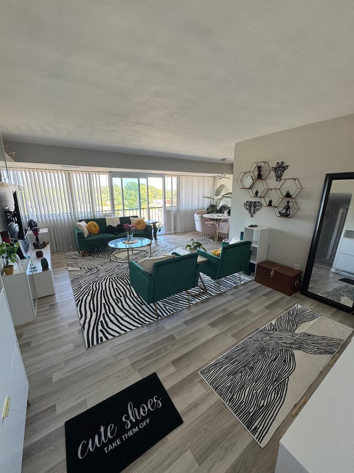 Chic Oasis In The Heart Of Alexandria! - Alexandria, VA