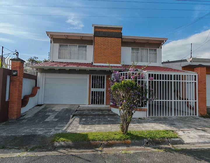 Casa Veranera - Cartago, Costa Rica