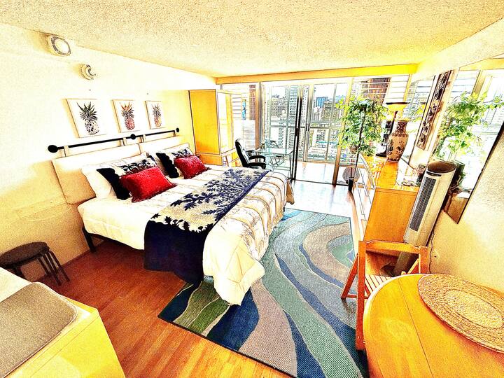 Modern Upgrade *Near Beach *Balcony Views (Ic2418) - Lanikai Beach