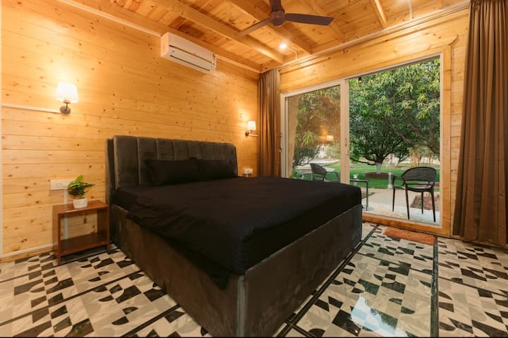 Offbeat Wooden Chalet 06+fire Pit In - Matheran