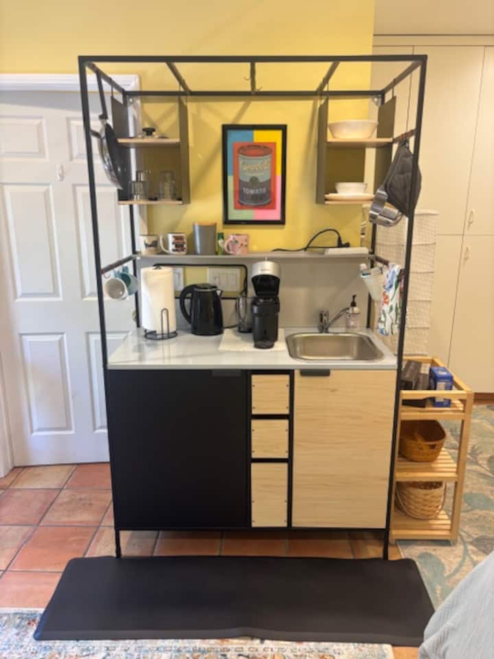 Private, Cozy Studio In Burbank - Los Angeles, CA