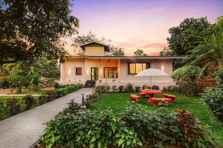 Abode Charm Villa / 3bhk Pool Villa - Matheran