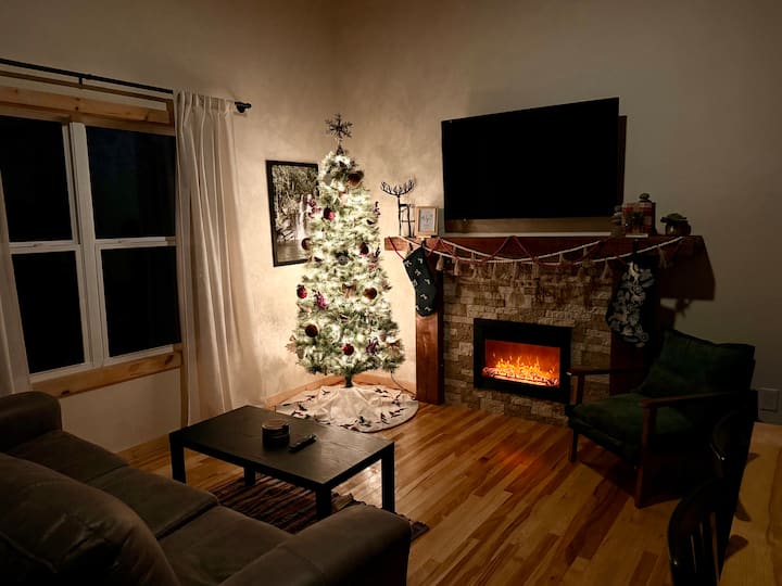 Rafter’s Roost-near Ocoee River - Ocoee, TN