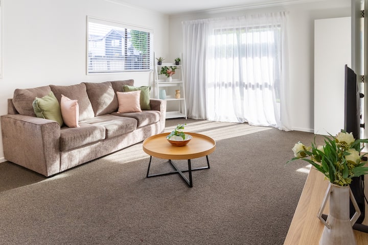 Family-friendly, City Fringe With Free Carparks - Christchurch, New Zealand