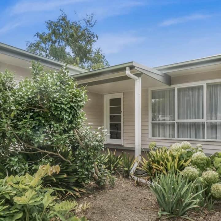 Neeri Home - Neerim South