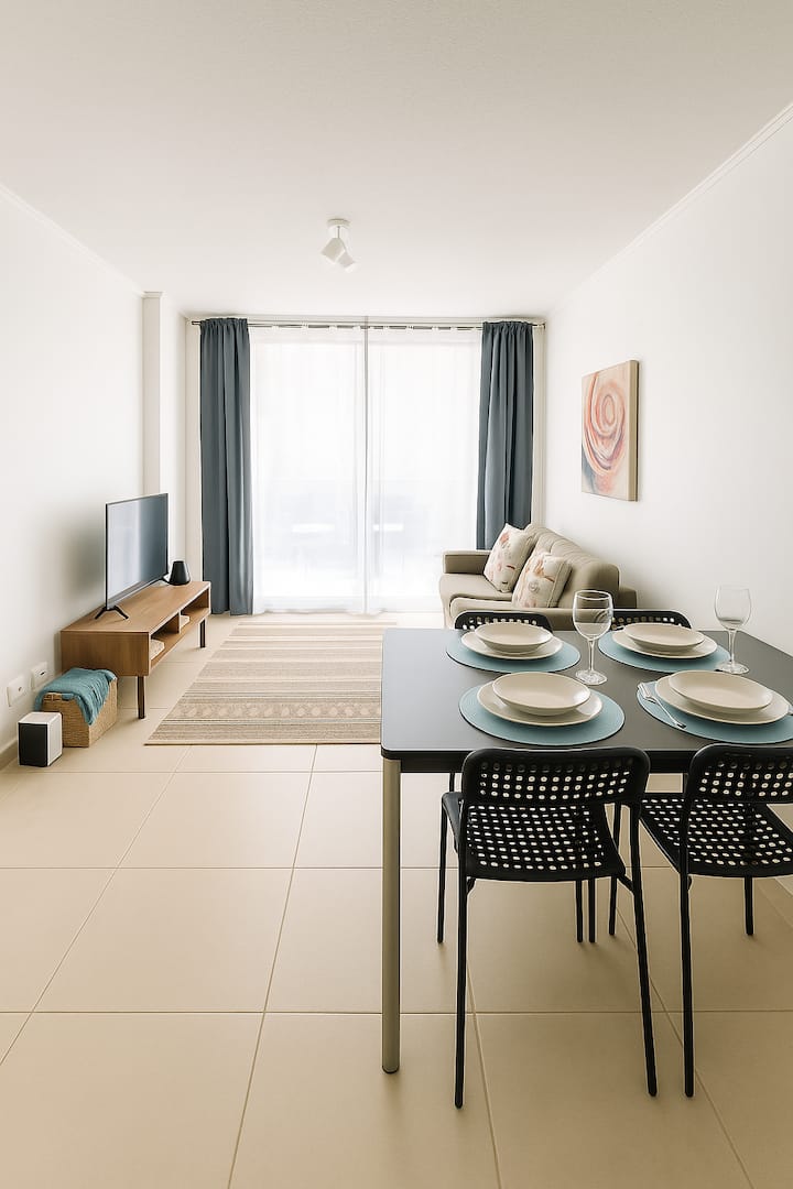 New 2br/2ba Apt W/ Large Terrace + Free Parking - Santiago del Chile