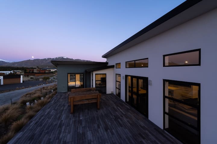 Silver Fern | Lake Tekapo - Lake Tekapo