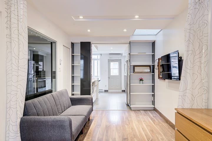 Plateau Mont-royal, Le Davide - Montreal