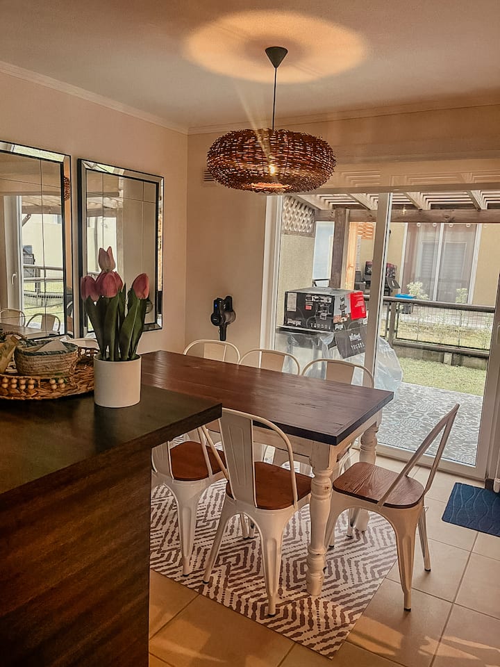 Acogedora Casa Familiar, Buena Conectividad - Pucon