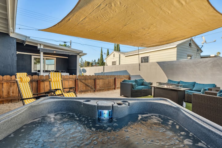 Near The Beach | Sleeps 8 | Hot Tub | 4 Bedrooms - 拉米薩