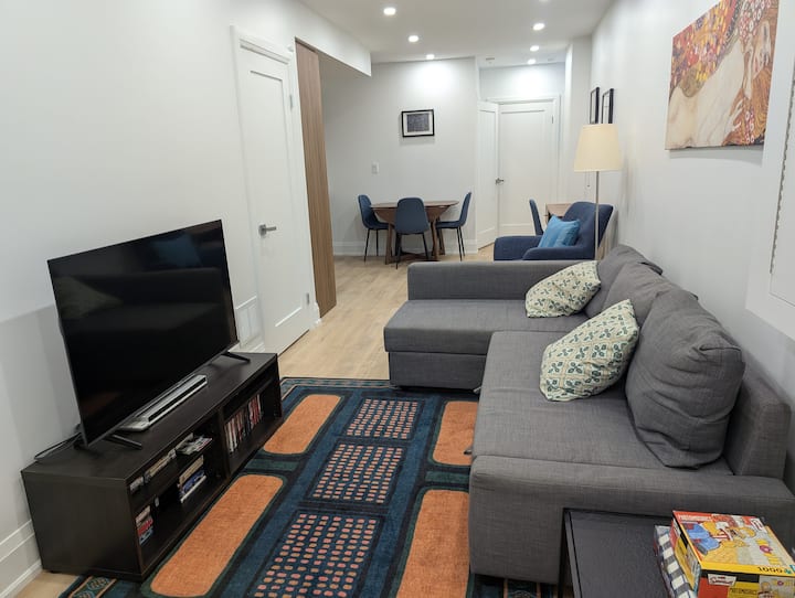 Modern 1bdrm In Danforth Village - Toronto