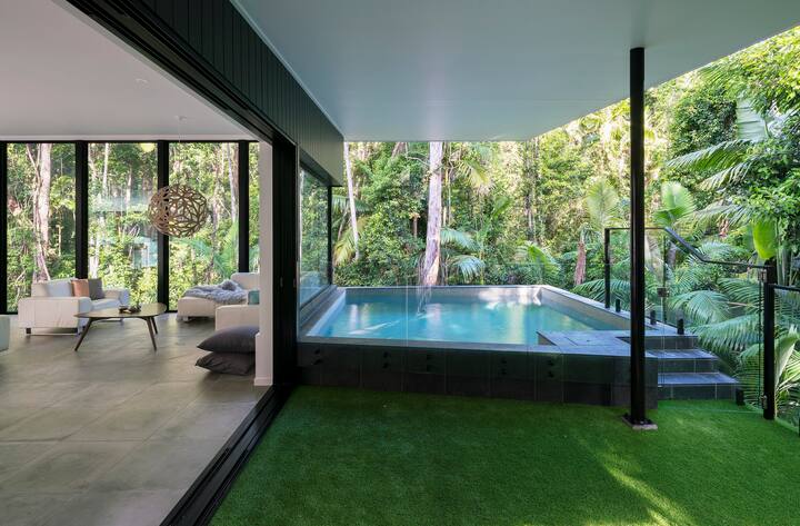 Coastal Rainforest Retreat, Little Cove - Noosaville