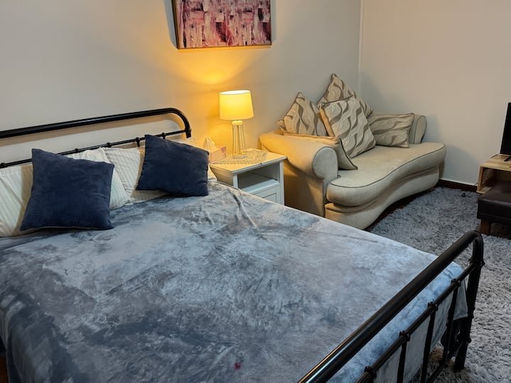 Cozy Classic Retreat - Liverpool