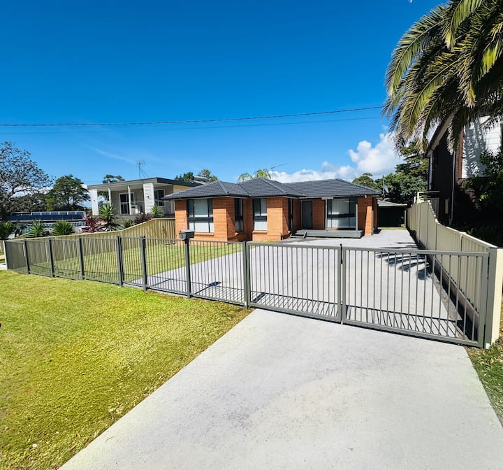 The Point.
Cool, Calm, Convenience. - Sanctuary Point