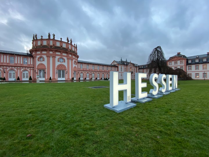 Apartment Mit Rhein Und Schlosspark Vor Der Tür - Wiesbaden
