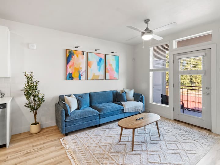 Pool, Gym, Bbq + Free Parking | Downtown Oasis - Salt Lake City