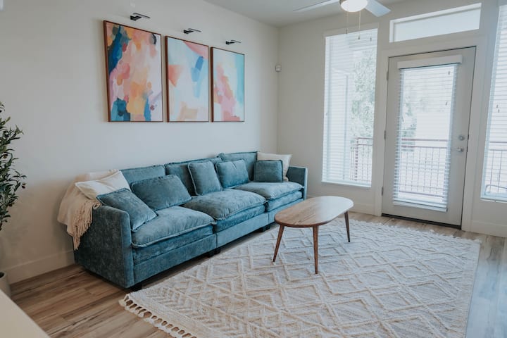 Pool, Gym, Bbq + Free Parking | Downtown Oasis - Salt Lake City, UT