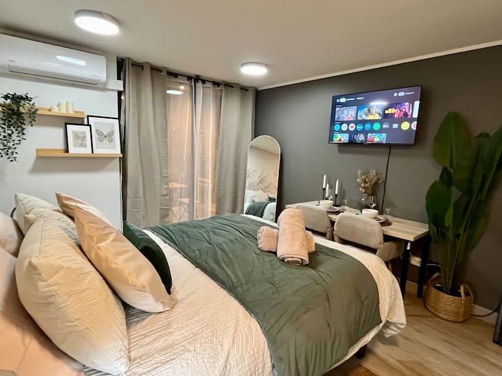 A/c Estudio Full Equipado A 2” Metro Santa Ana - Santiago (Chile)