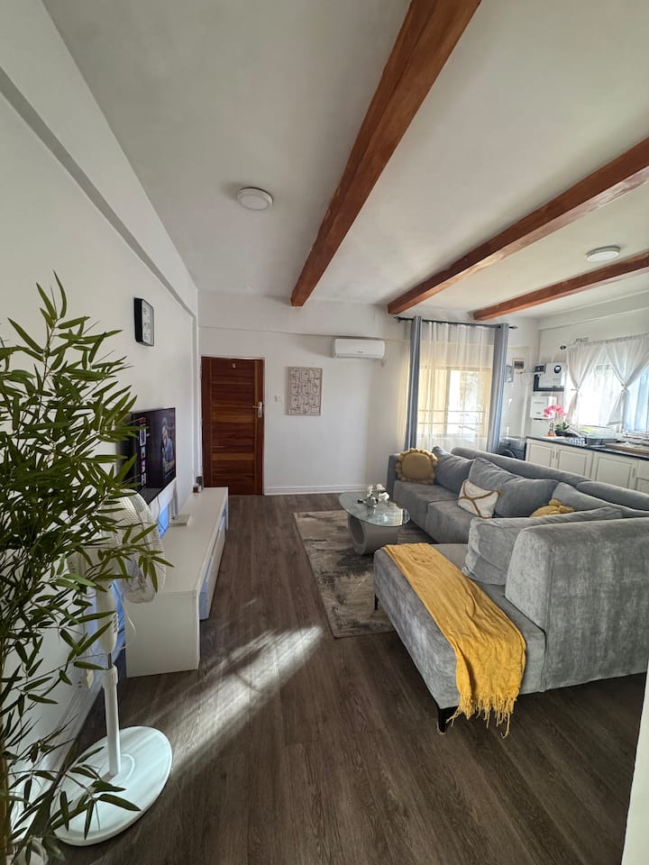 The Mallside Apartments-roadside - Lusaka