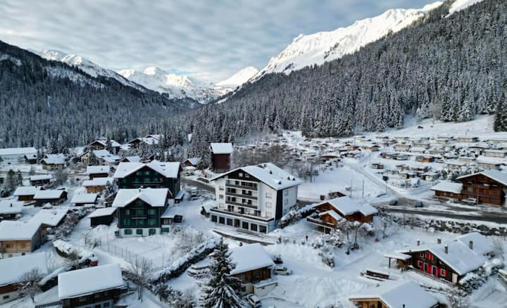 Appartement Pour 12 Personnes - Duplex Rénové - Champéry