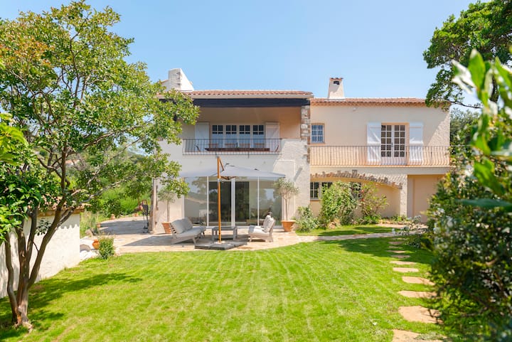 Haut De Villa 2ch Avec Piscine - Rayol-Canadel-sur-Mer