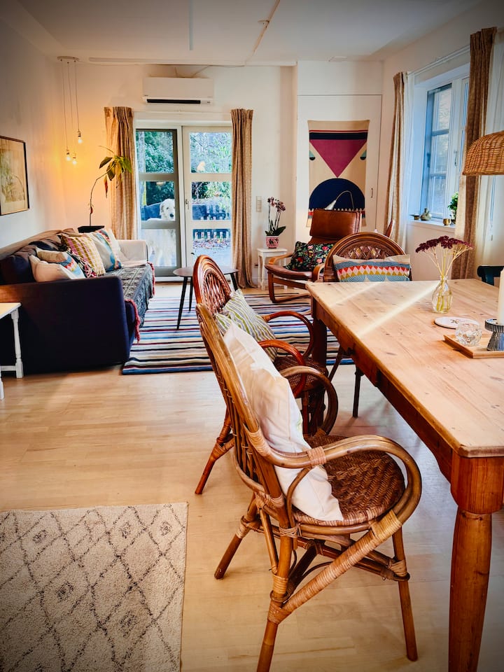 Lys Og Dejlig Lejlighed På Gammel, øKologisk Gård - Roskilde