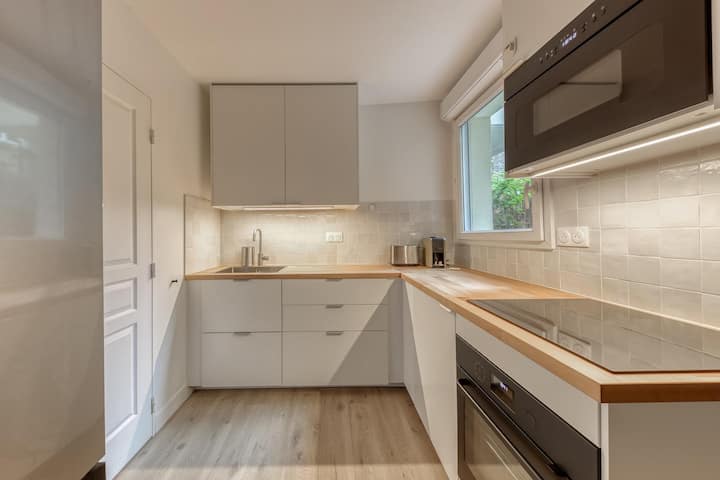 Studio Cosy Avec Parking Privé Et à 2min Du Métro - Les Lilas