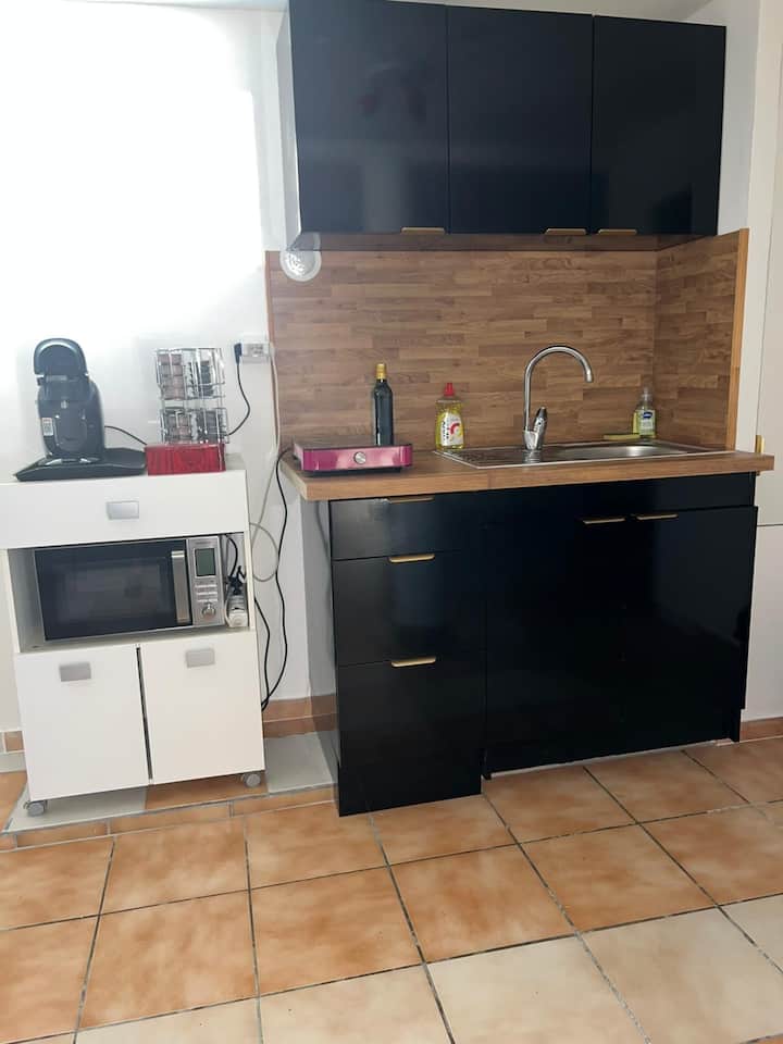 Logement Au Rez-de-chaussée - Alès