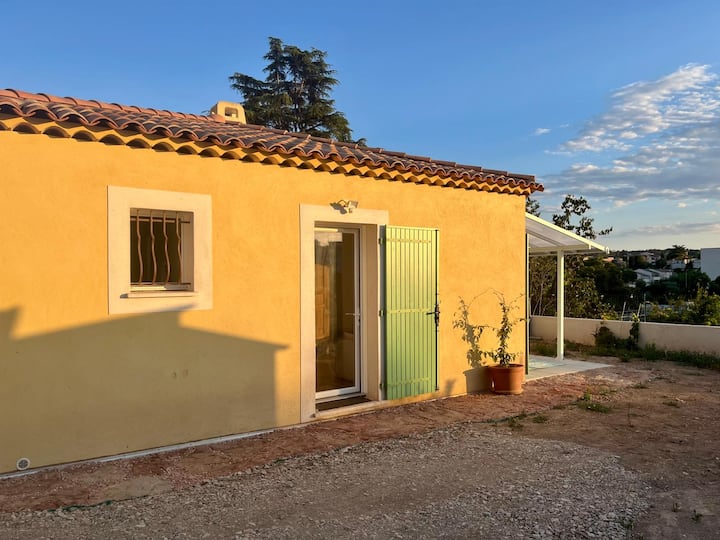 Studio Dans Maison Individuelle - Le Cannet