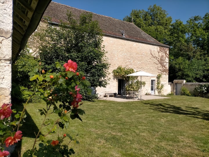 Le Ballon Rouge, Agréable Gîte à Fontaines - Chagny