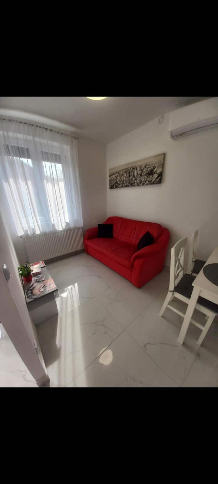 Juliannaapartman Freeparking+a/c - Budapest Ferenc Liszt Airport (BUD)