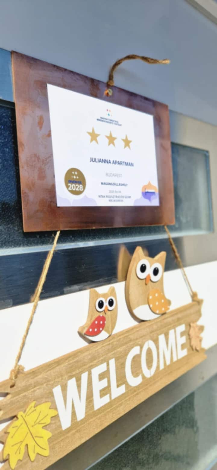 Juliannaapartman Freeparking+a/c - Budapest Ferenc Liszt Airport (BUD)