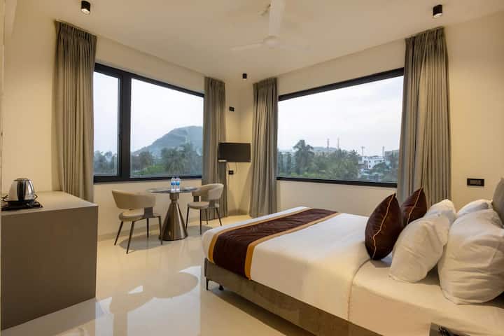 Hotel Creek- Premium Room - Visakhapatnam