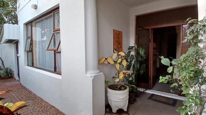 Portside Inn - East London