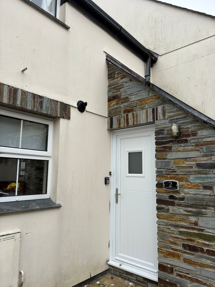 2 Coachyard Mews, Padstow Centre, 2-bed Sun Change - Padstow