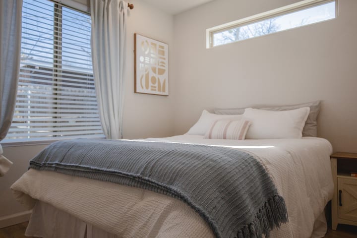 Polly's Place - Stop 6 - Fort Worth