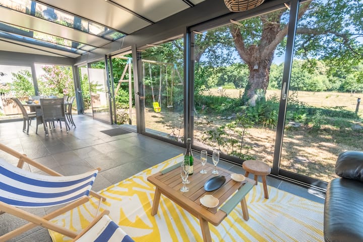 Entre Ville Et Campagne Au Bord Du Ter Par Groom* - Larmor-Plage