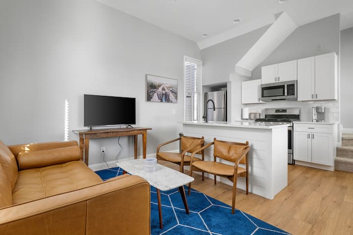 2br @ Paradiso Pool Club - Charleston, SC