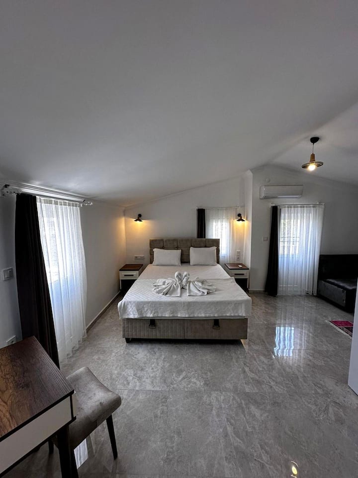 Eftelya Apart Otel 1+0 ÇAtı Katı - Ölüdeniz