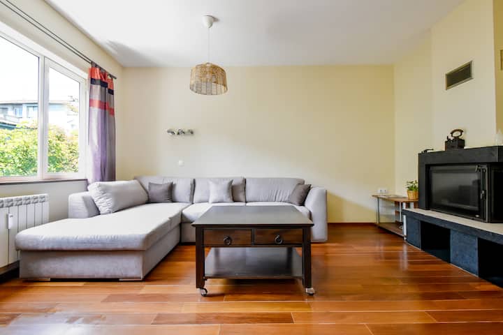 Modern 2bd Flat In Central Sofia + Workspace - Sofia