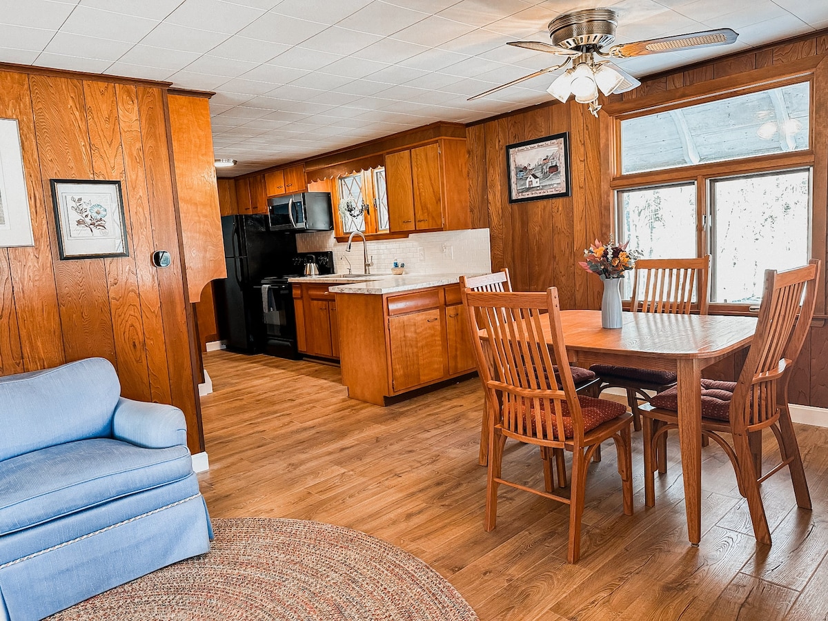 Waterhouse Family Farm Chalet - Chalets for Rent in Hollis, Maine ...