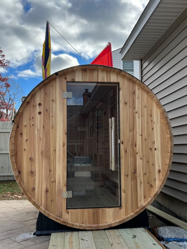 Saratoga Outdoor Sauna (Nov–mar) Pet Friendly - Saratoga Springs, NY