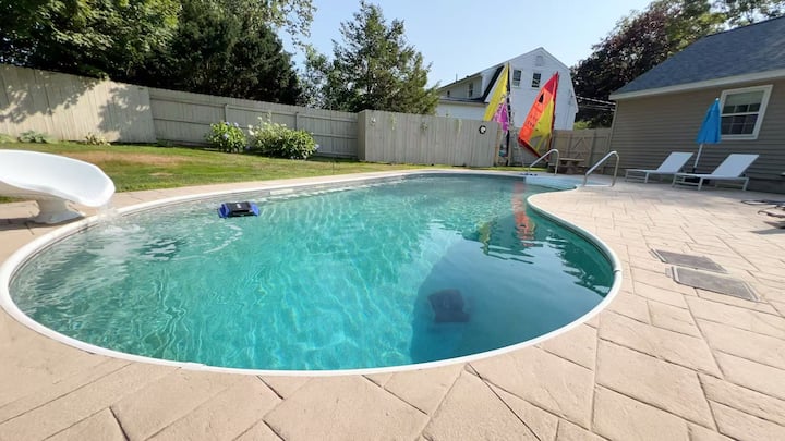 Saratoga Pool+ Hot Spa Pet-friendly Fenced Yard - Saratoga, NY