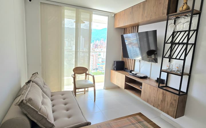 Apto Evalu, 2 Habs, 3 Camas + Sofá Cama + Parking - Girón