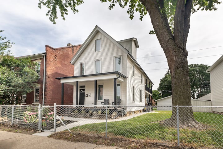 Jackson Street Suite House - Dubuque, IA
