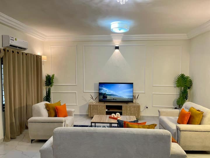 Fidjrossè : Appartement Chic à 8 Min De La Plage - Cotonou