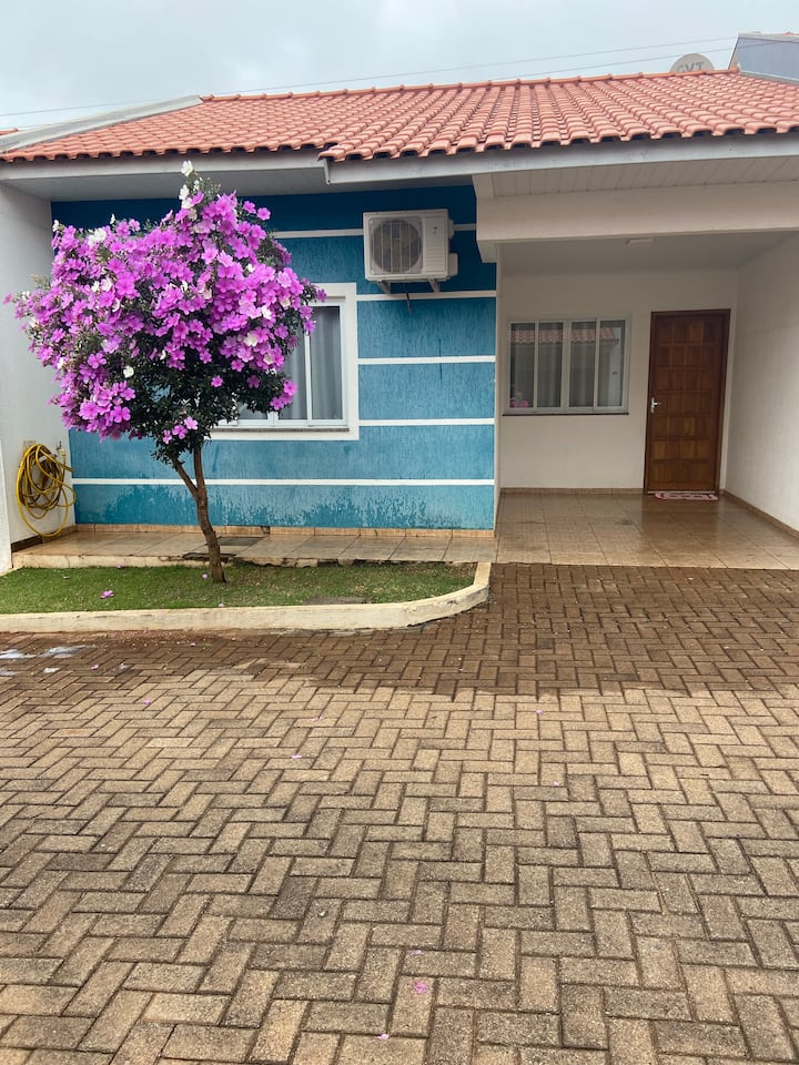 Casa  No Bairro Santo Onofre, Próximo Hu, Uopecan - Cascavel