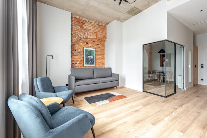 Extra Large Retro Studio - Gdansk